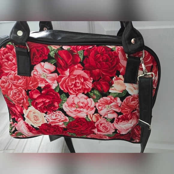 Top Notch by Design | Bags | Top Notch By Design Minerva Style Roses ...